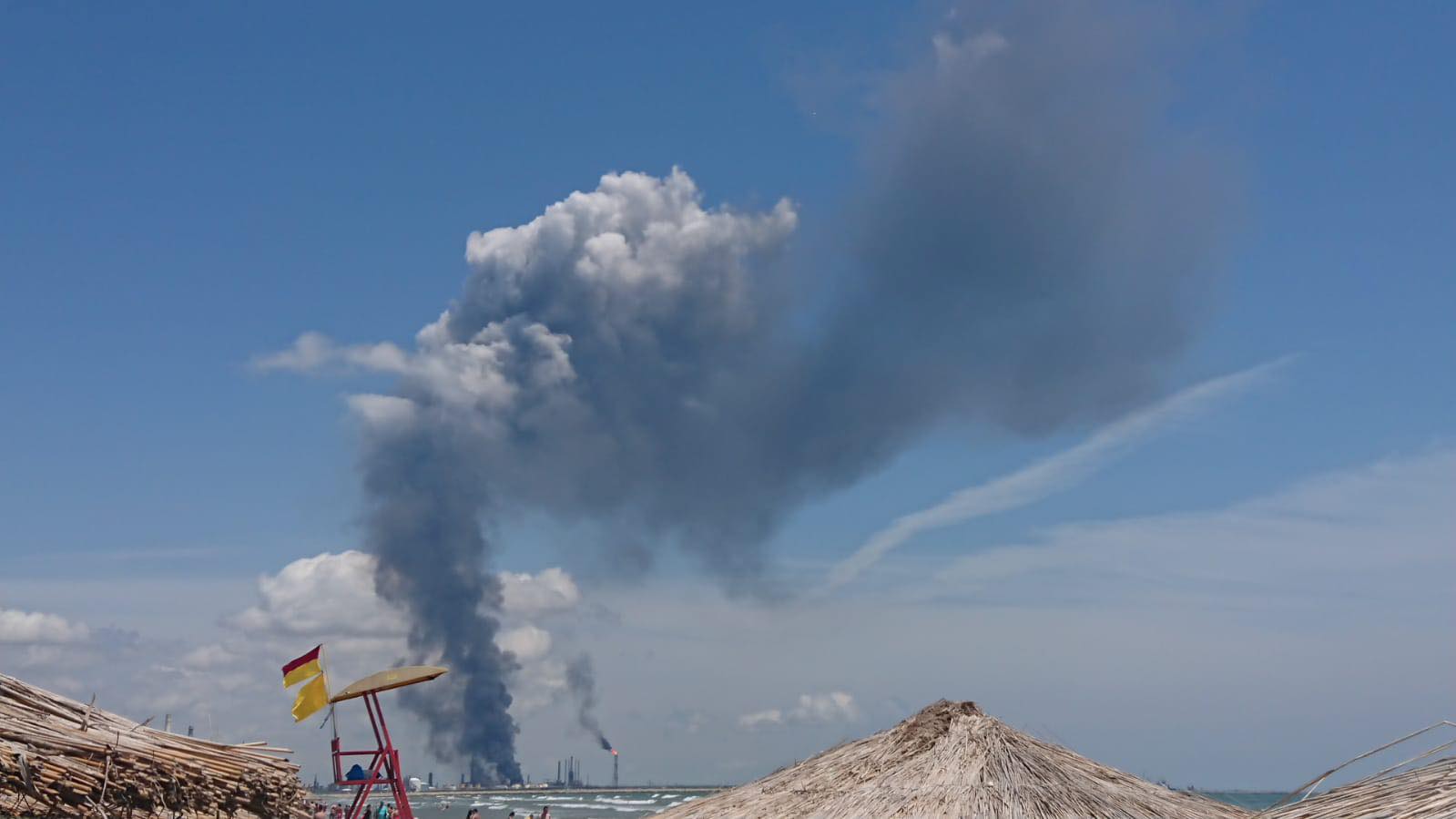 Explozie URIAȘĂ la Rafinăria Petromidia din Năvodari! S-a activat ...