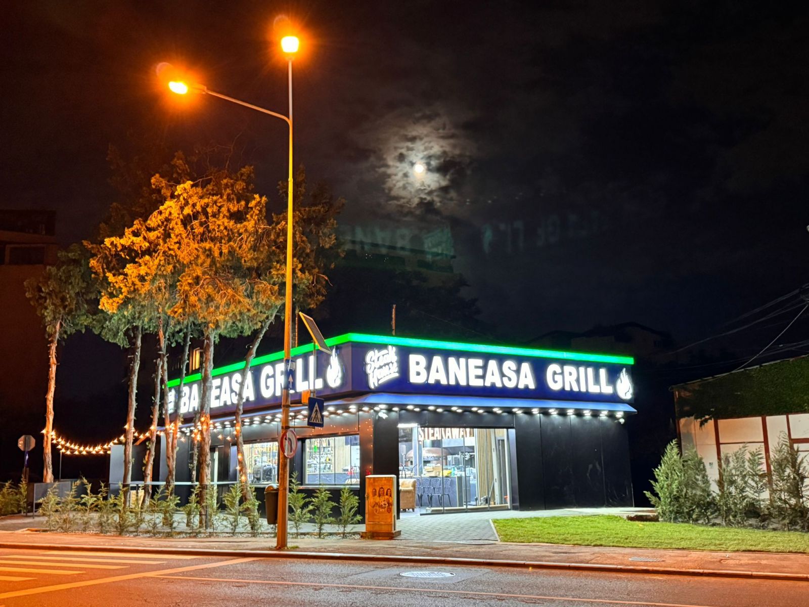 Băneasa Grill, o nouă destinație culinară în nordul Capitalei - Barikada